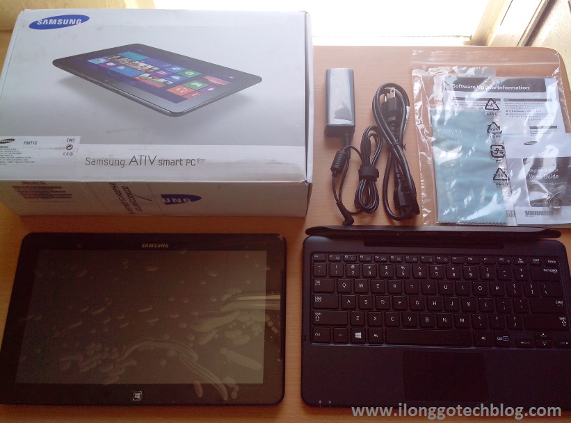 Samsung ATIV Smart PC Pro (XE700T1C-H02PH) Unboxing and First Impression