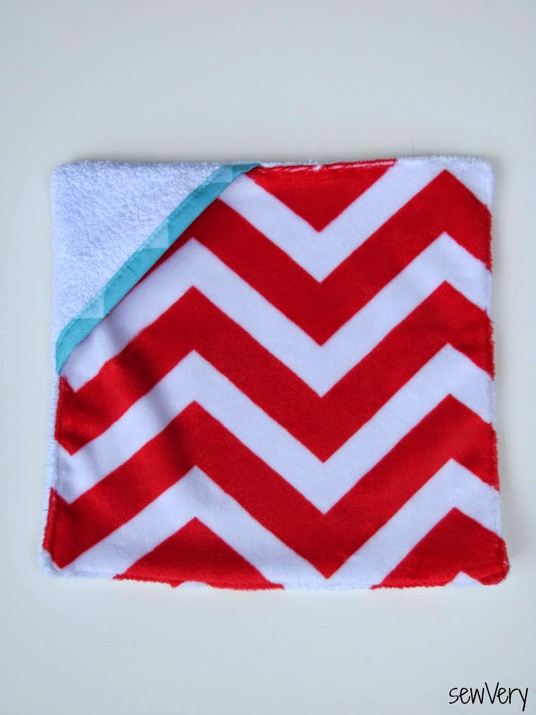 sewVery: Baby Wash Cloth Tutorial
