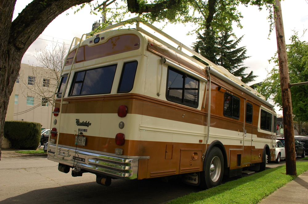 OLD PARKED CARS.: 1983 Blue Bird Wanderlodge.