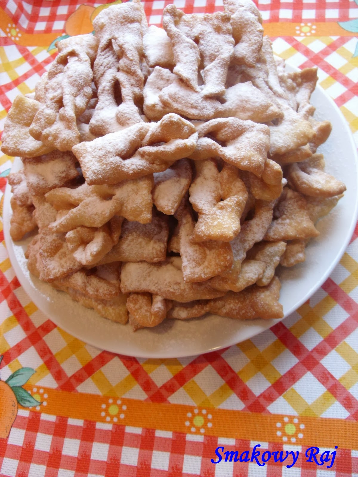 Smakowy Raj - blog kulinarny: Chruściki, chrusty, faworki :)