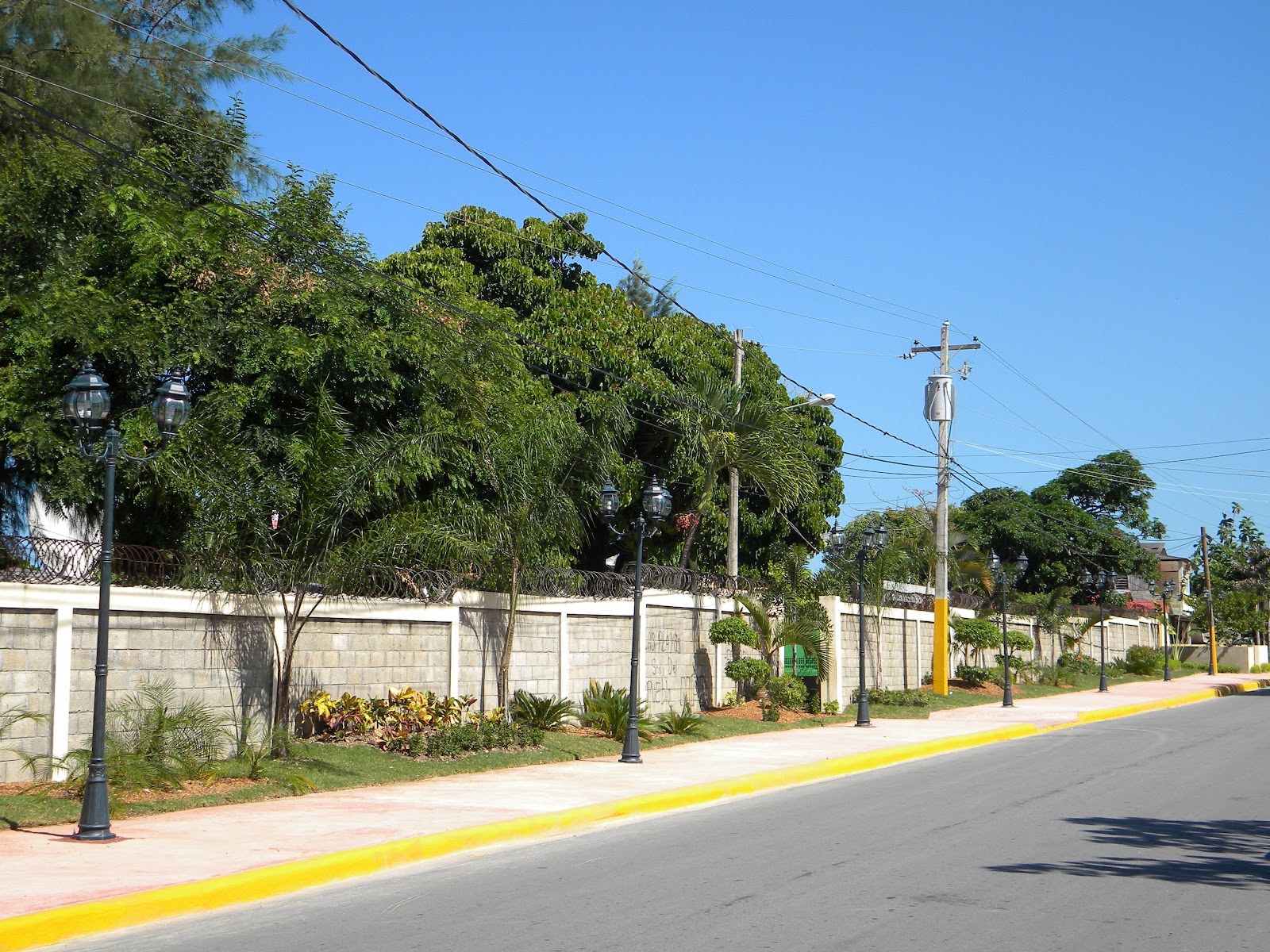 Prensa Libre Nagua: AYUNTAMIENTO MUNICIPIO DE CABRERA INAUGURA BOULEVARD