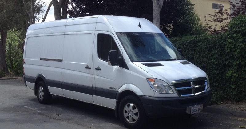 California Streets: Van Man Review - 2008 Dodge Sprinter 2500 CRD
