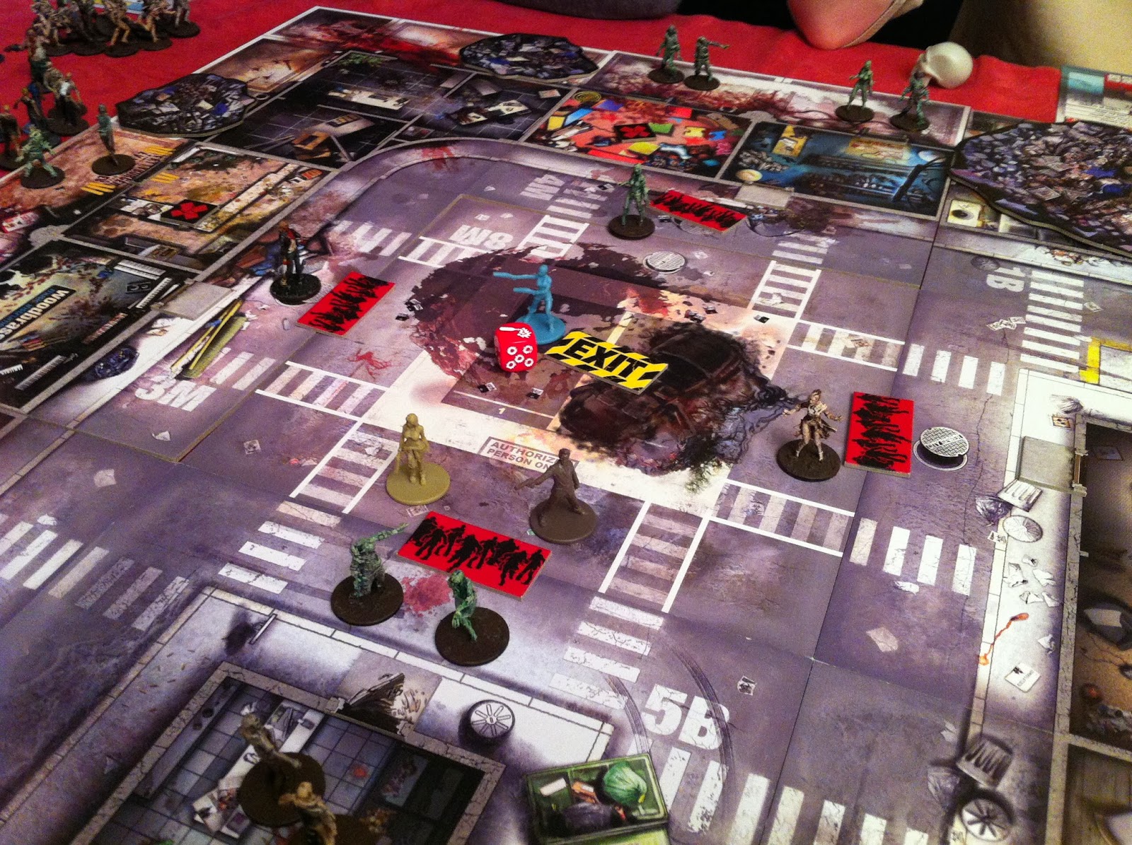 Toxic City Mall - Zombie Square