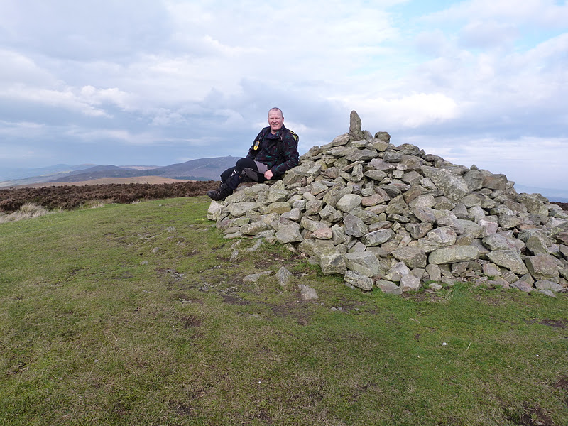 A Welsh man walking.: #60.MOEL FAMAU,MOEL FENLLI Linear walk.21-11-11.