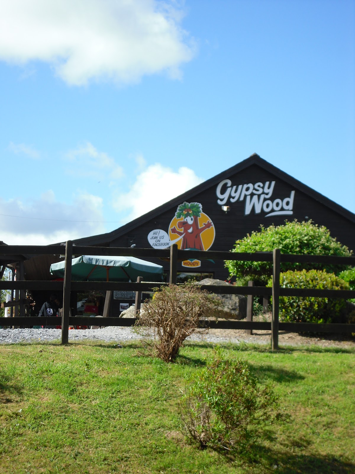 Gypsy Wood Park - Oakeley Arms