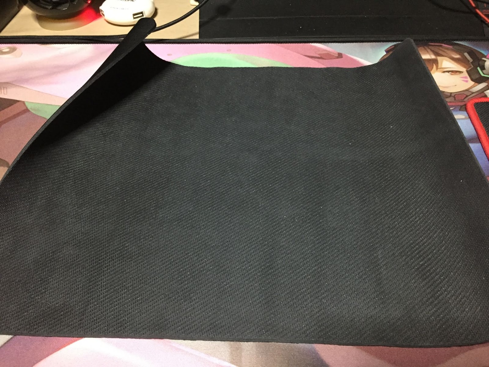 Chocolate Device2: Qpad UC V2 Pro Gaming Mouse pad