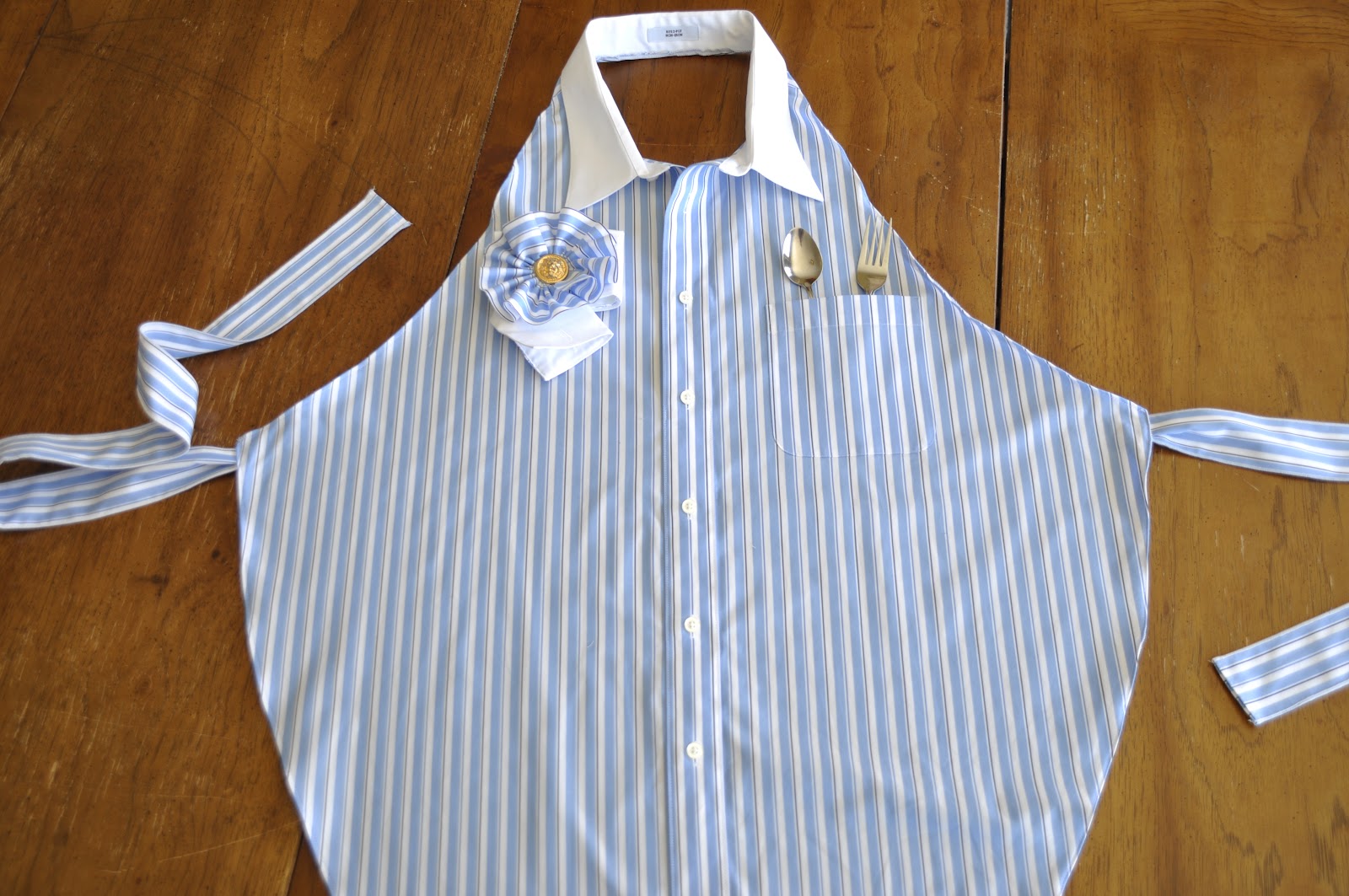 Sassy Bags and Rags: Shirt to Apron Tutorial