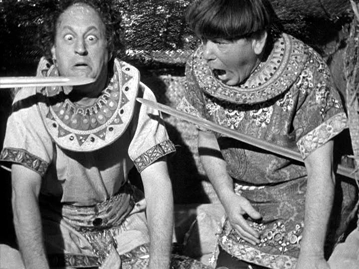 13: THE THREE STOOGES / Mummy's Dummies - 1948