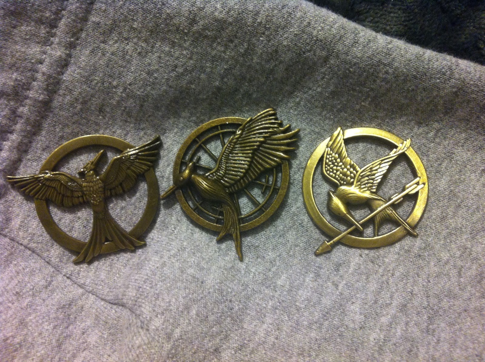 Mockingjay Pins - Merchandise Review
