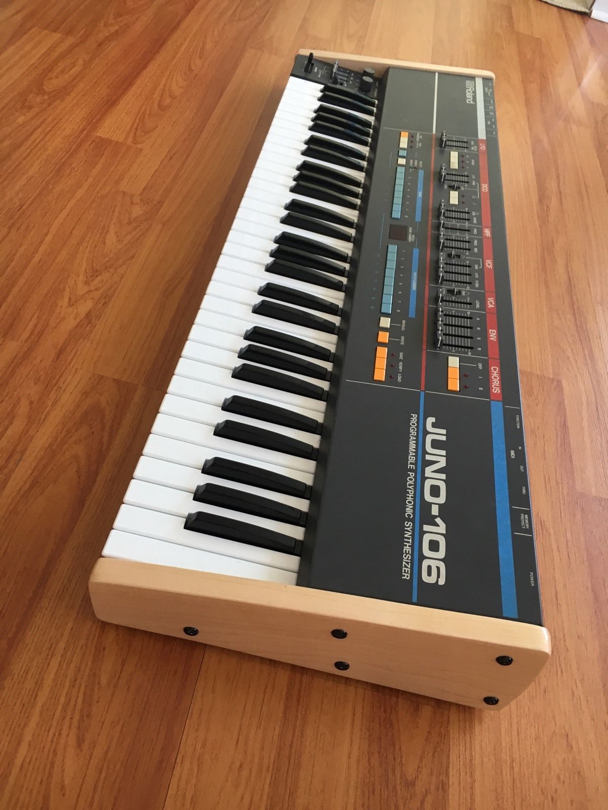 MATRIXSYNTH: Serviced Roland Juno-106 with Wood Side Panels