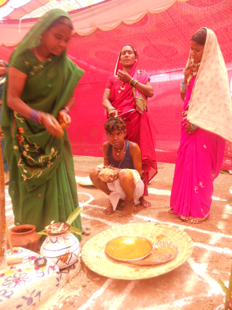 GONDMAHASABHA: GOND SAMAJ ME SAMUHIK SAMAJIK VIVAH