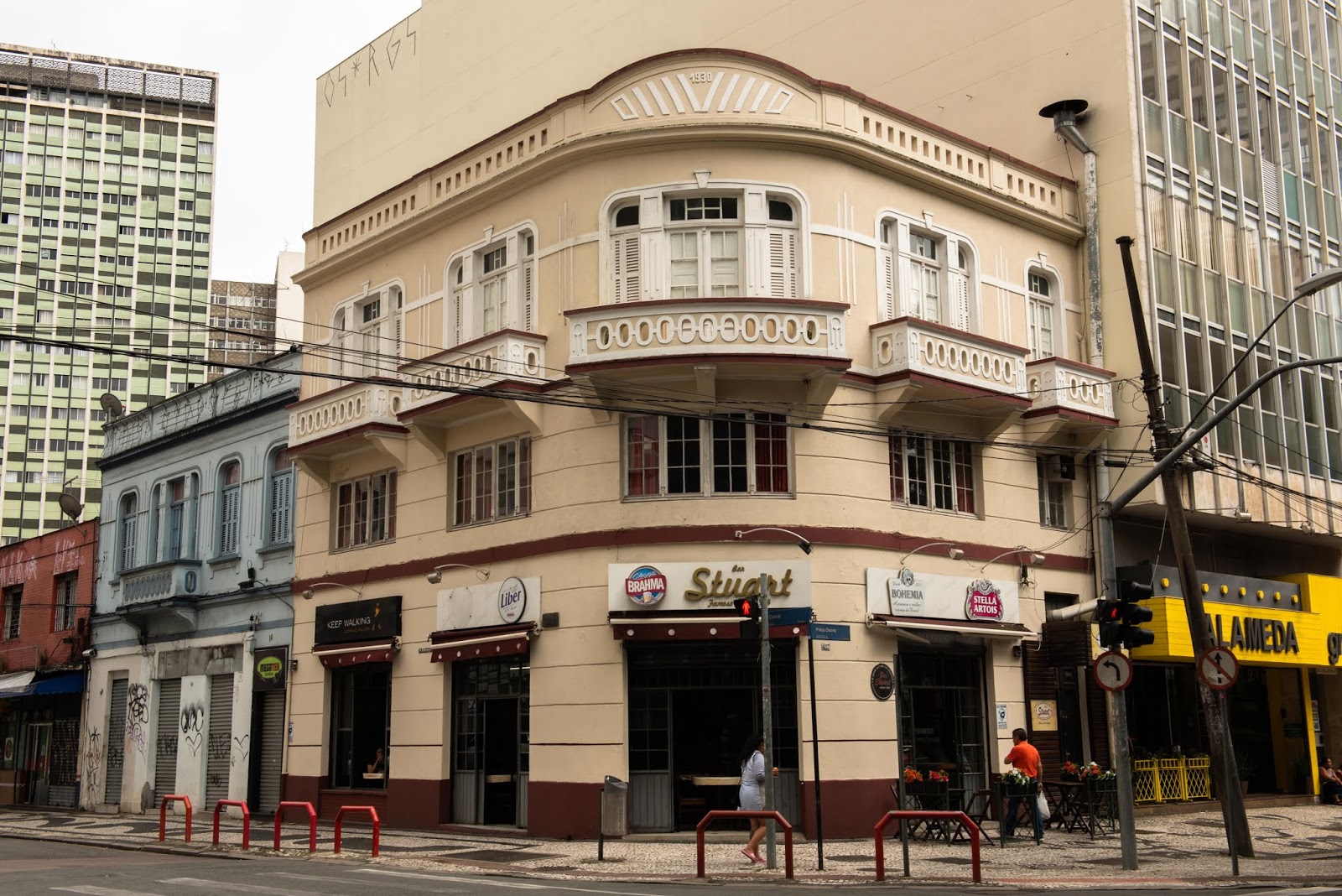 Todos os prédios da Praça Osório