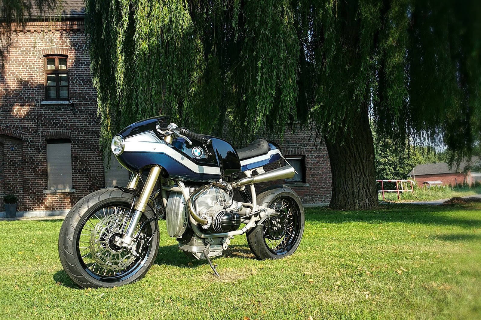 BMW Cafe Racer Coffee Rocker - RocketGarage - Cafe Racer Magazine