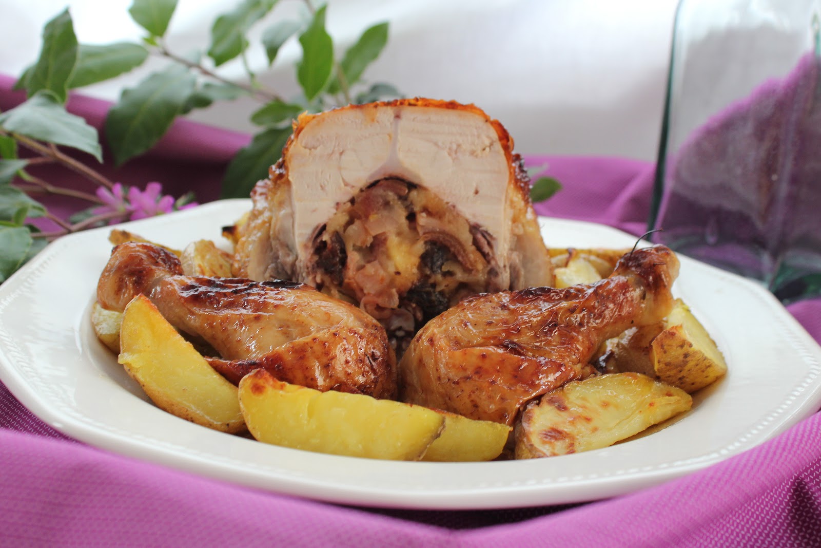 Pollo Relleno con Manzanas, Bacon, Dátiles y Ciruelas - Cocinando con ...