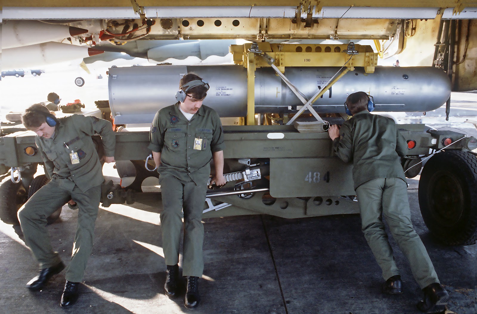 ATOMIC-ANNIHILATION: 1972 ... your nukes at work!