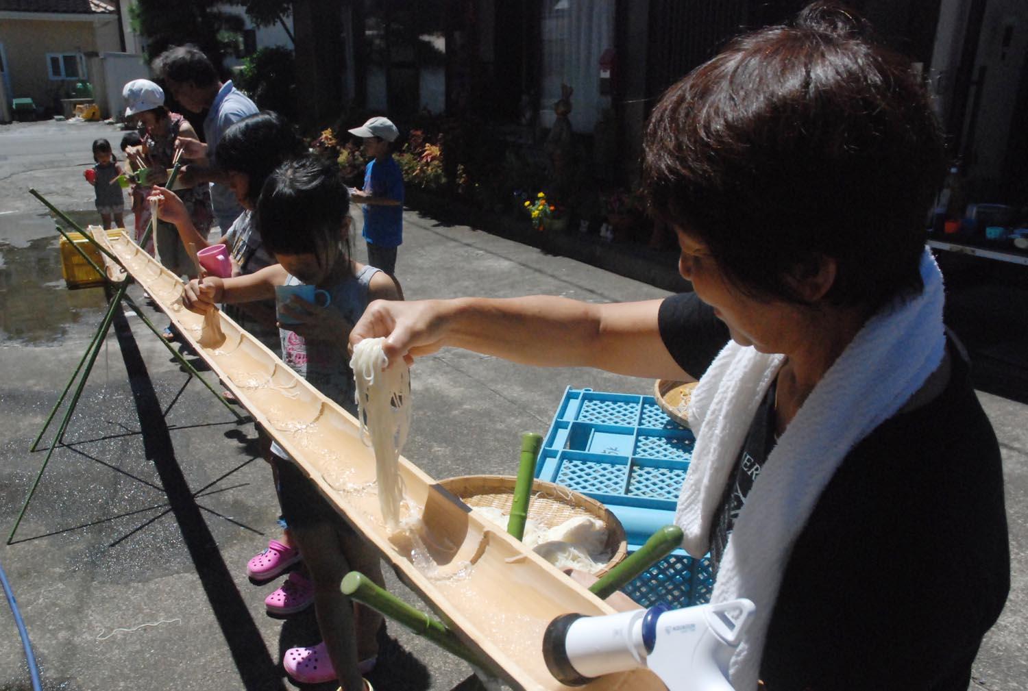 Merayakan Nagashi Soumen di Musim Panas - Batikimono