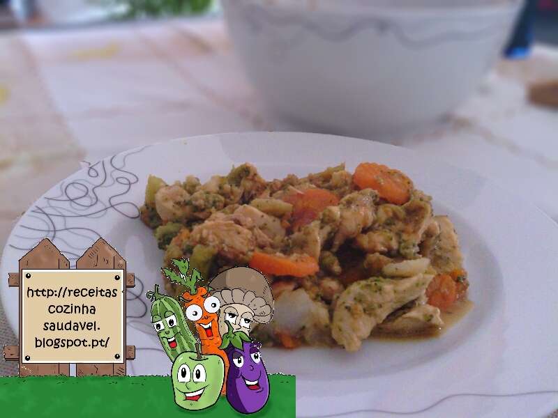 Receitas Saudáveis Peito De Frango Com Legumes Salteados