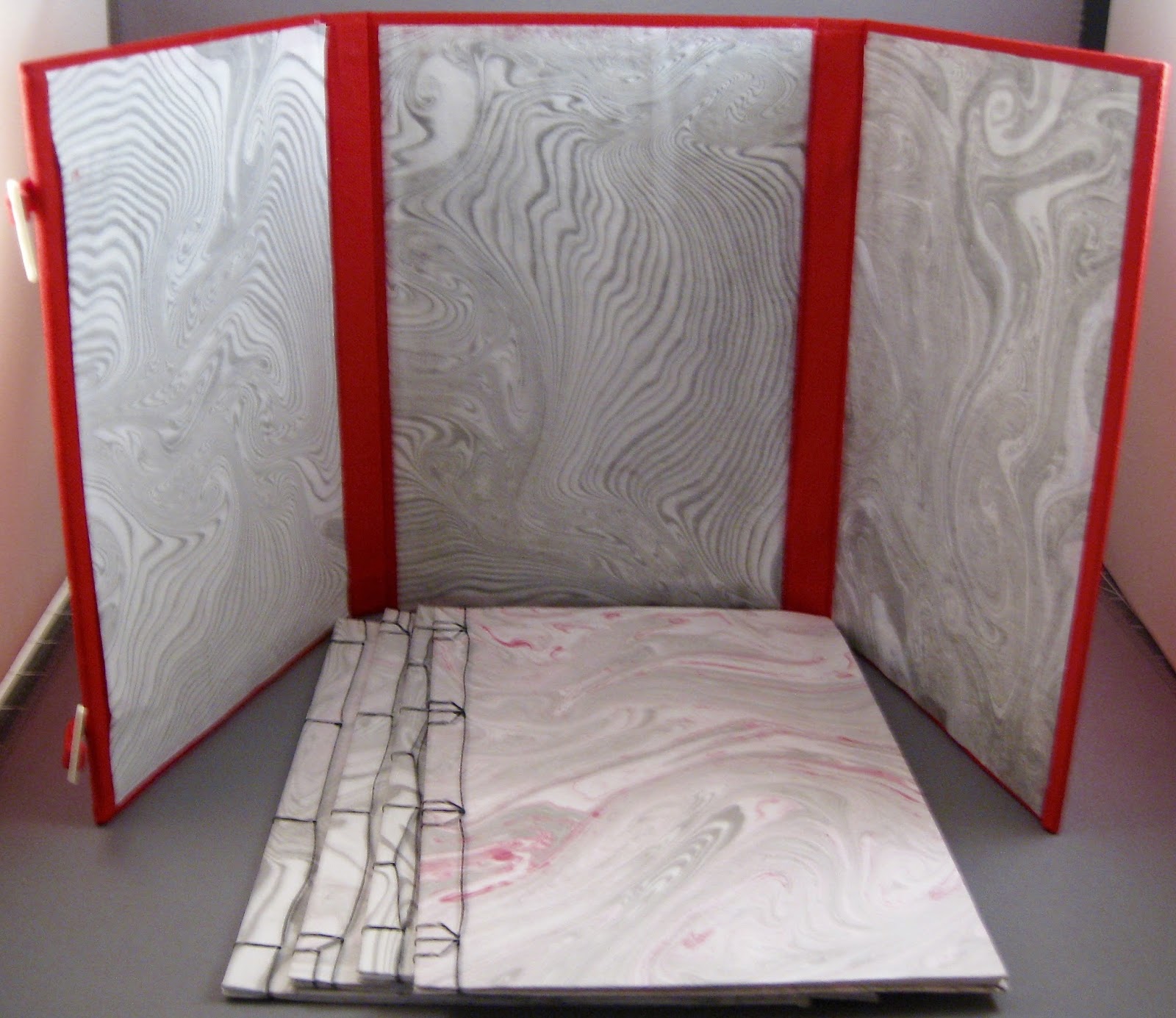 Art Craft Share: Marbling Suminagashi Style