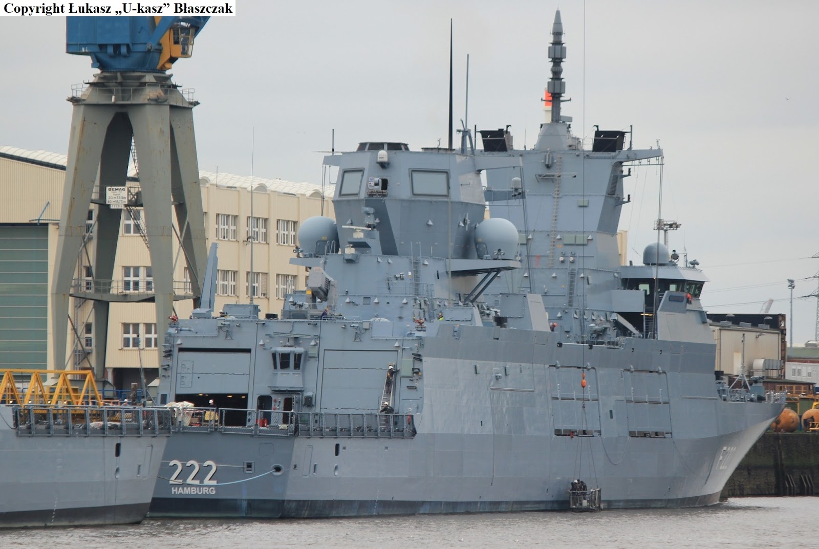 W obiektywie shipspottera czyli z migawką nad portową sadzawką: Z cyklu ...