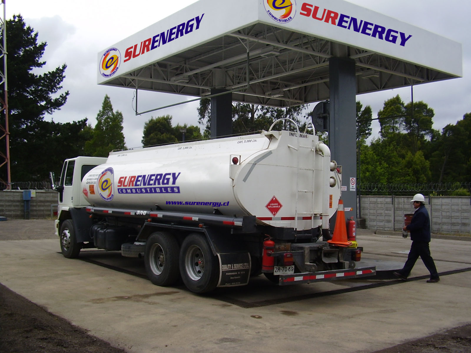 SURENERGY: SURENERGY Empresa distribuidora de Combustibles al por mayor y menor, fundada en los ...