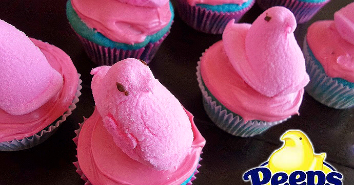 Momma Told Me: Bubblegum PEEPS Marshmallow Fluff Cupcakes +Summer Giveaway