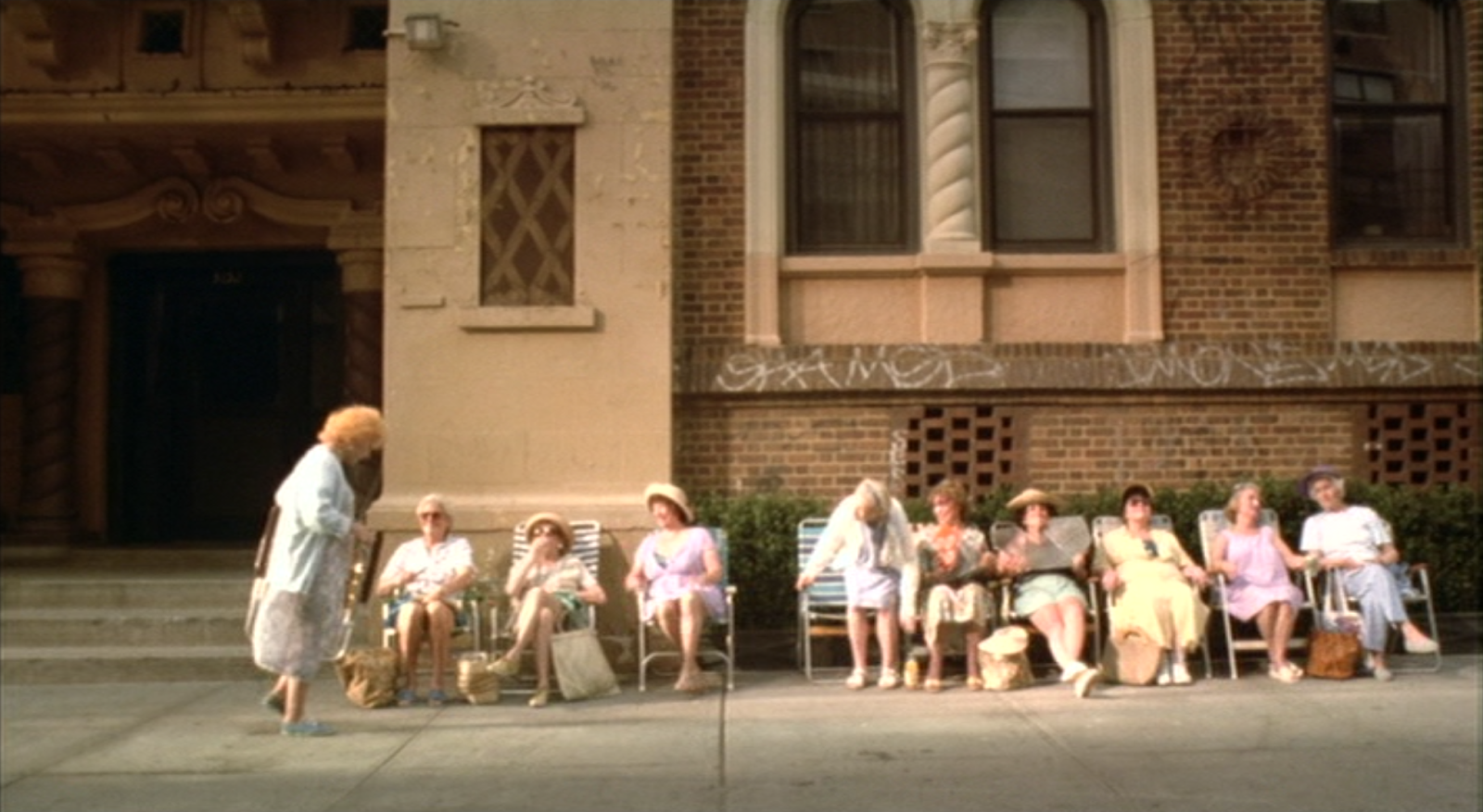 CasualBlogger BryanChong (CBBC): Requiem For A Dream - Synopsis ...