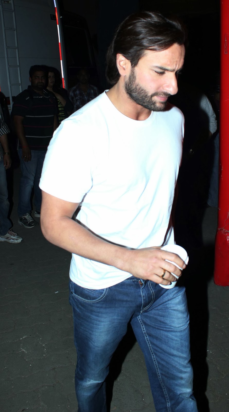 Saif Ali Khan 'Bullett Raja' promotin Event gallery - Hot PHOTOSHOOT ...