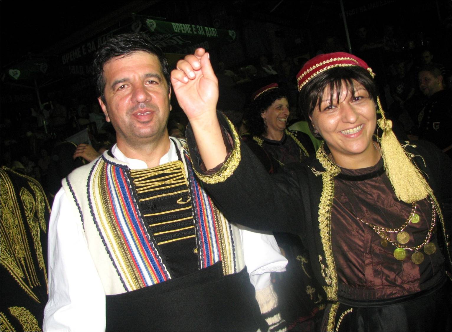 βλαχόφωνοι Έλληνες: Η ΒΛΑΧΙΚΗ ΦΟΡΕΣΙΑ ΣΤΗΝ ΕΥΡΥΤΕΡΗ ΠΕΡΙΟΧΗ ΤΩΝ ΣΕΡΡΩΝ