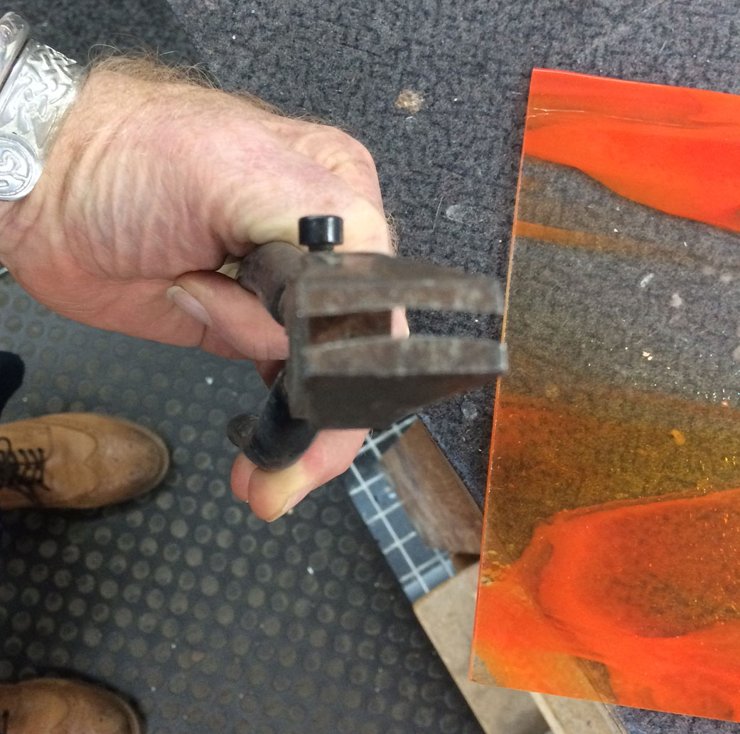 Glass Tips from Verrier: Using Cut Running Pliers Without Cushions