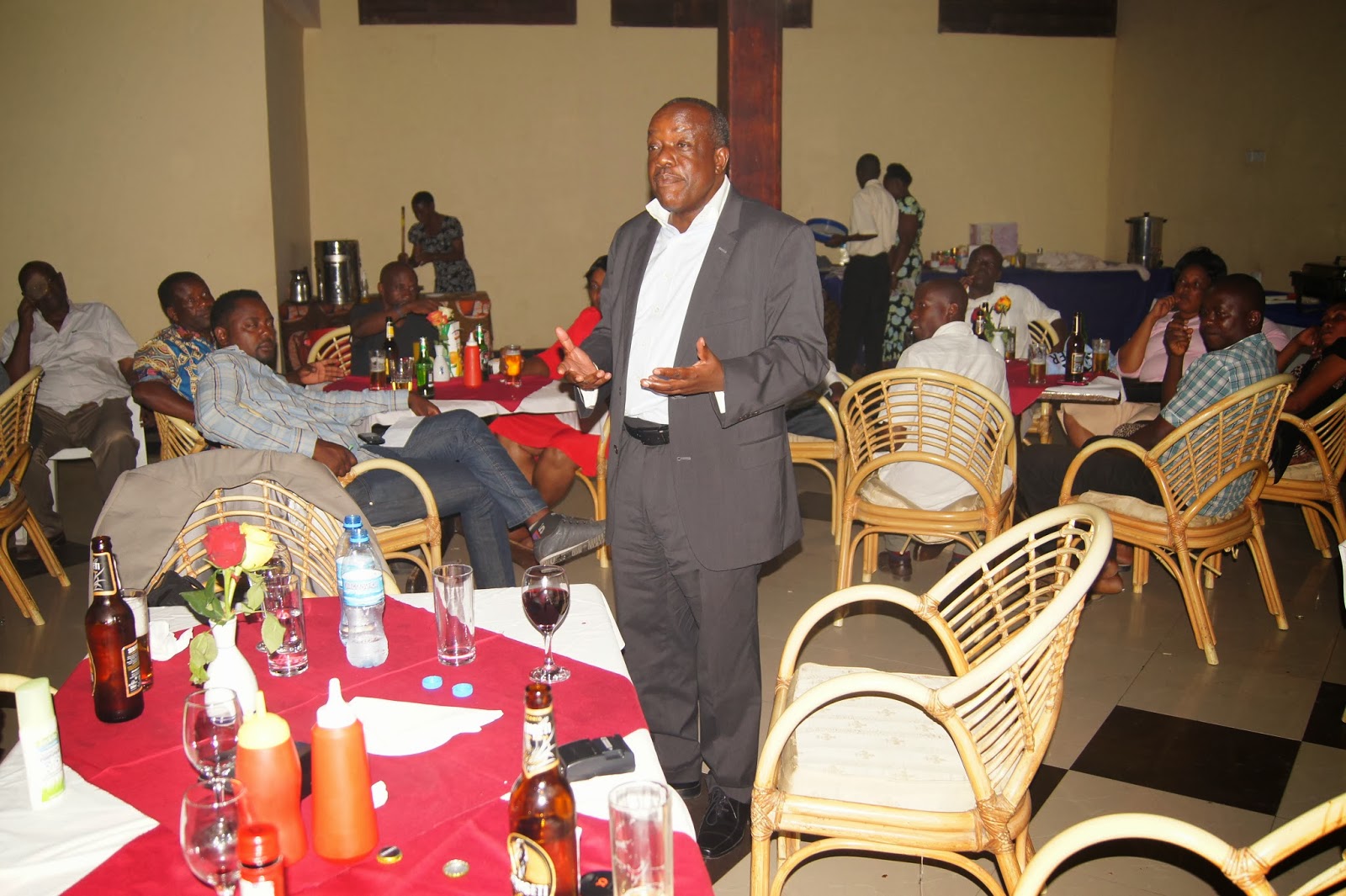 MAZUNGUMZO YA WAZIRI WA NISHATI NA MADINI PROFESA SOSPETER MUHONGO NA ...