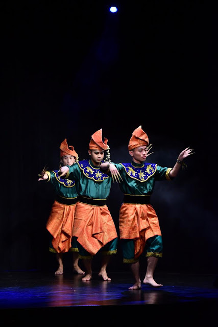 7KLIK: RAMPAI SARI TARI MALAYSIA, TAMPIL PERSEMBAHAN HEBAT PENUH WARNA ...