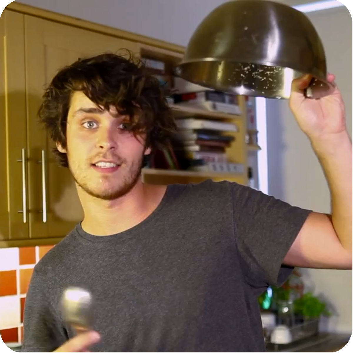 Robert Billington: New Viddy - Strawberry and Blueberry Pavlova