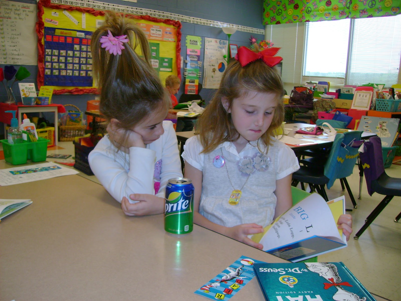 READ ACROSS AMERICA DAY | Peace, Love, and First Grade