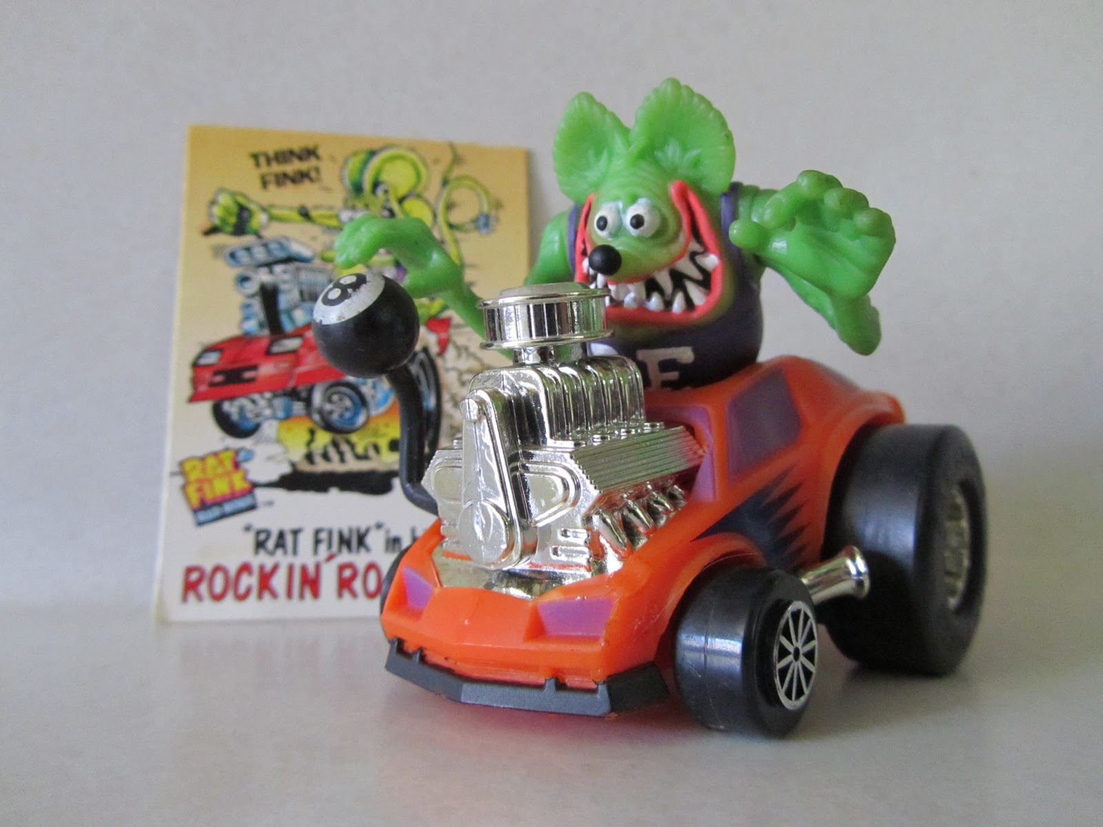 Creepy Glowbugg: So distressed... and some old Rat Fink