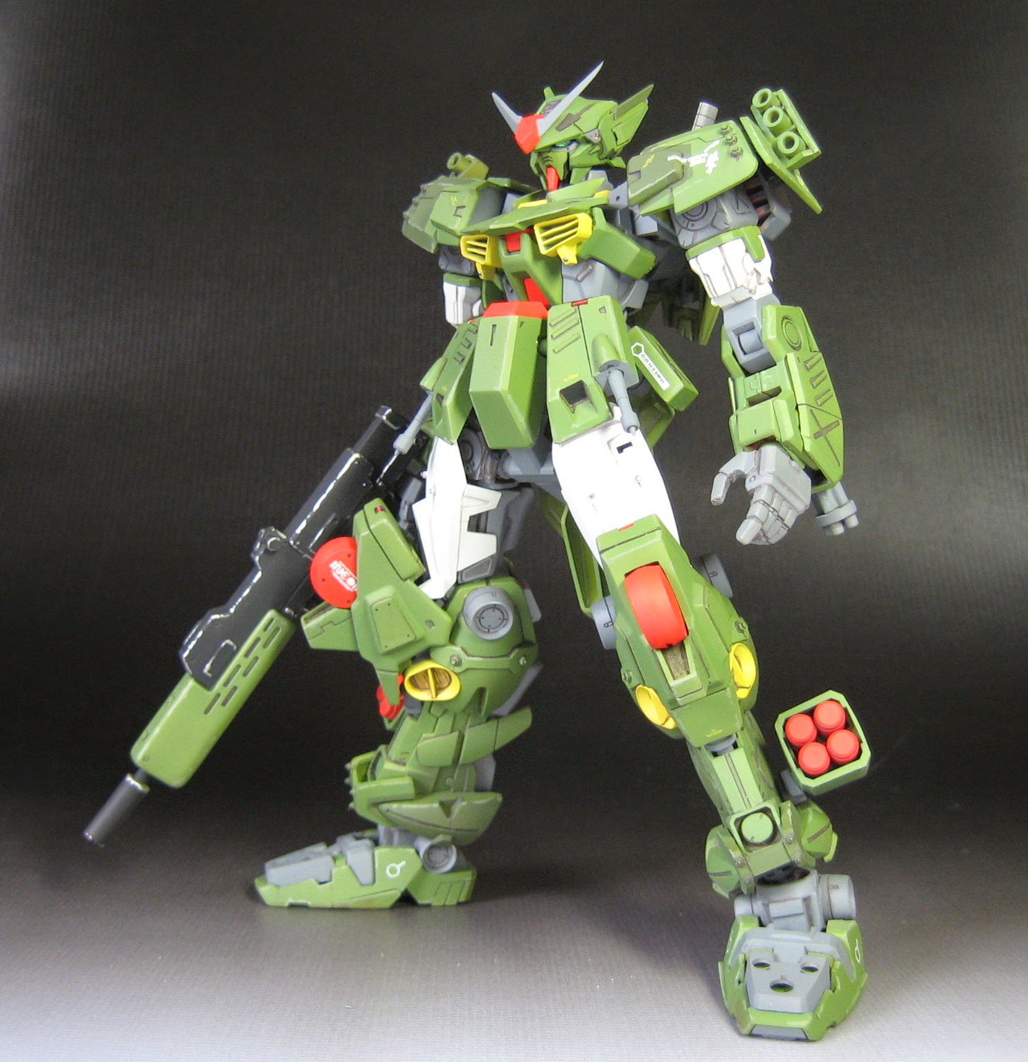 Custom Build: 1/100 Gundam Astray Command "Diatomaceous Version ...