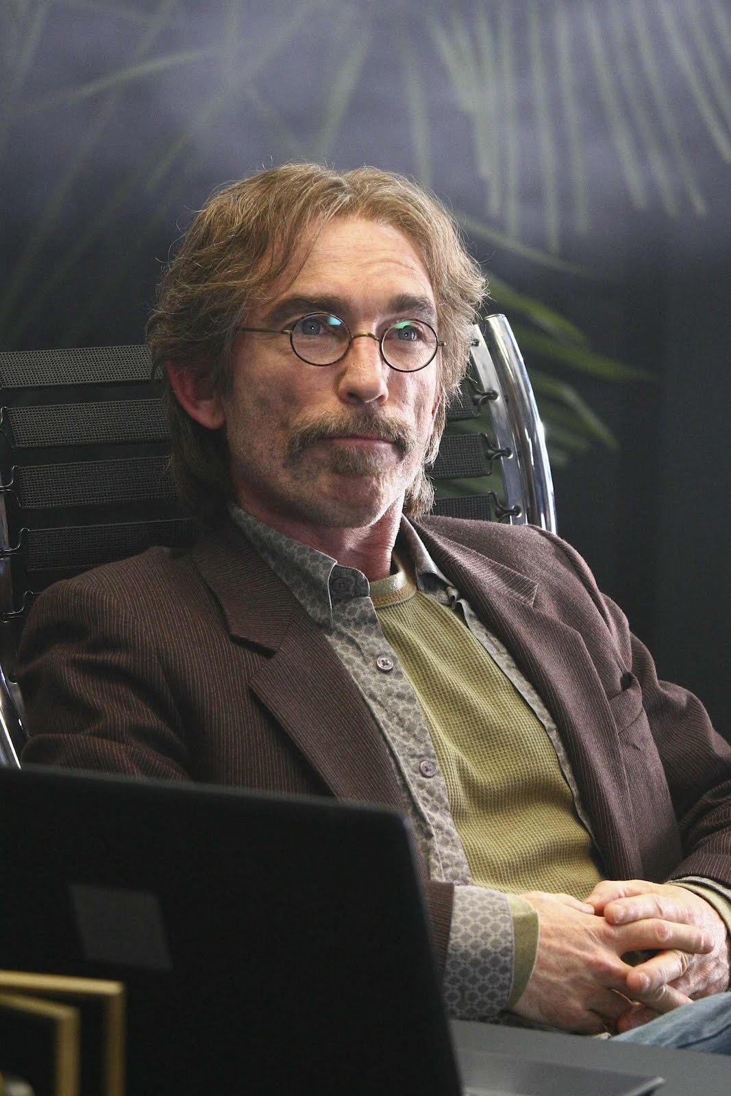 SHADOWS OF THE NIGHT: Jackie Earle Haley as Willie Loomis