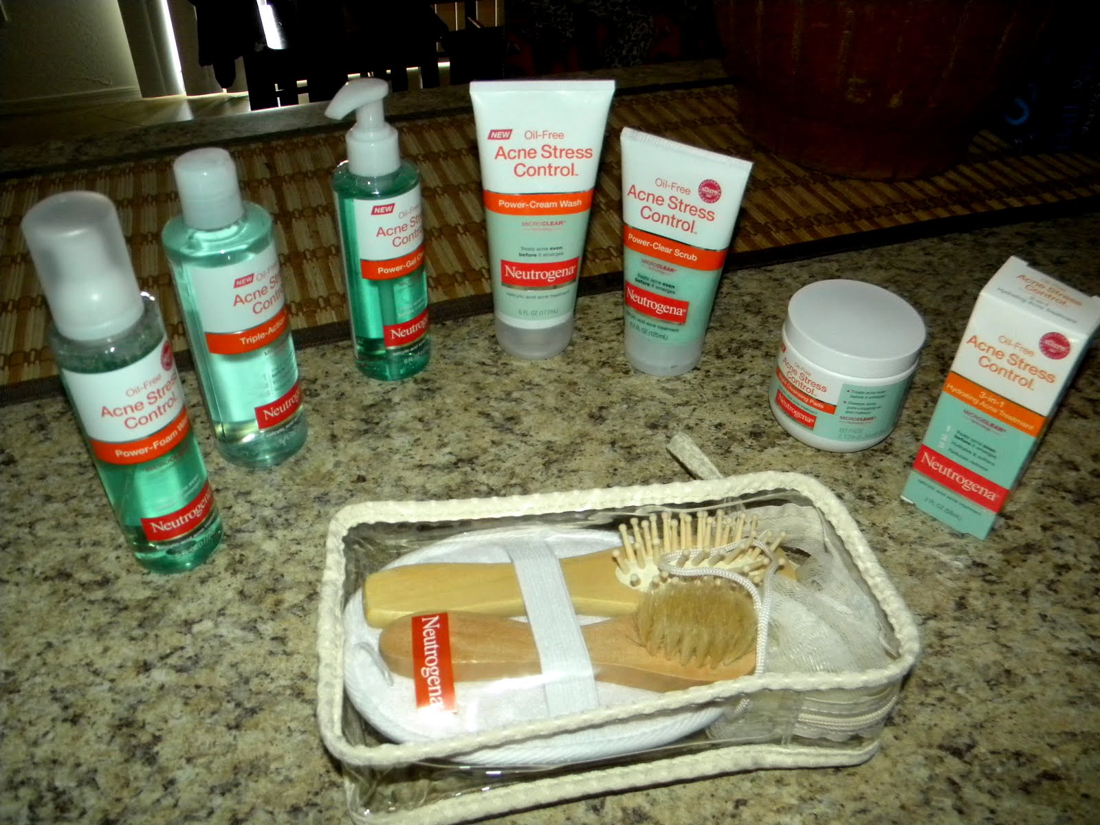 RxQnAesthetics: Review: Neutrogena Oil Free Acne Stress Control ...