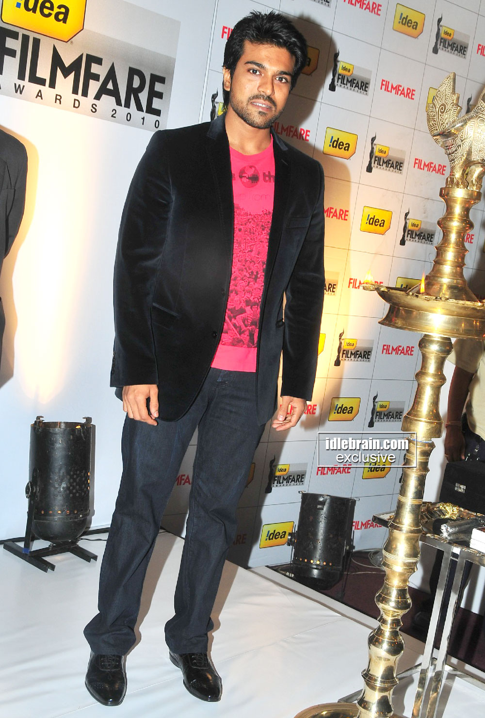 Indian Actor Ram Charan Teja at Filmfare awards Pressmeet Wallpapers ...