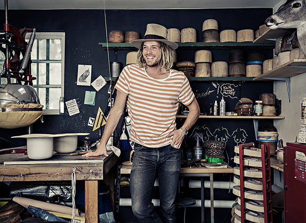 scostumista: NICK FOUQUET HATS