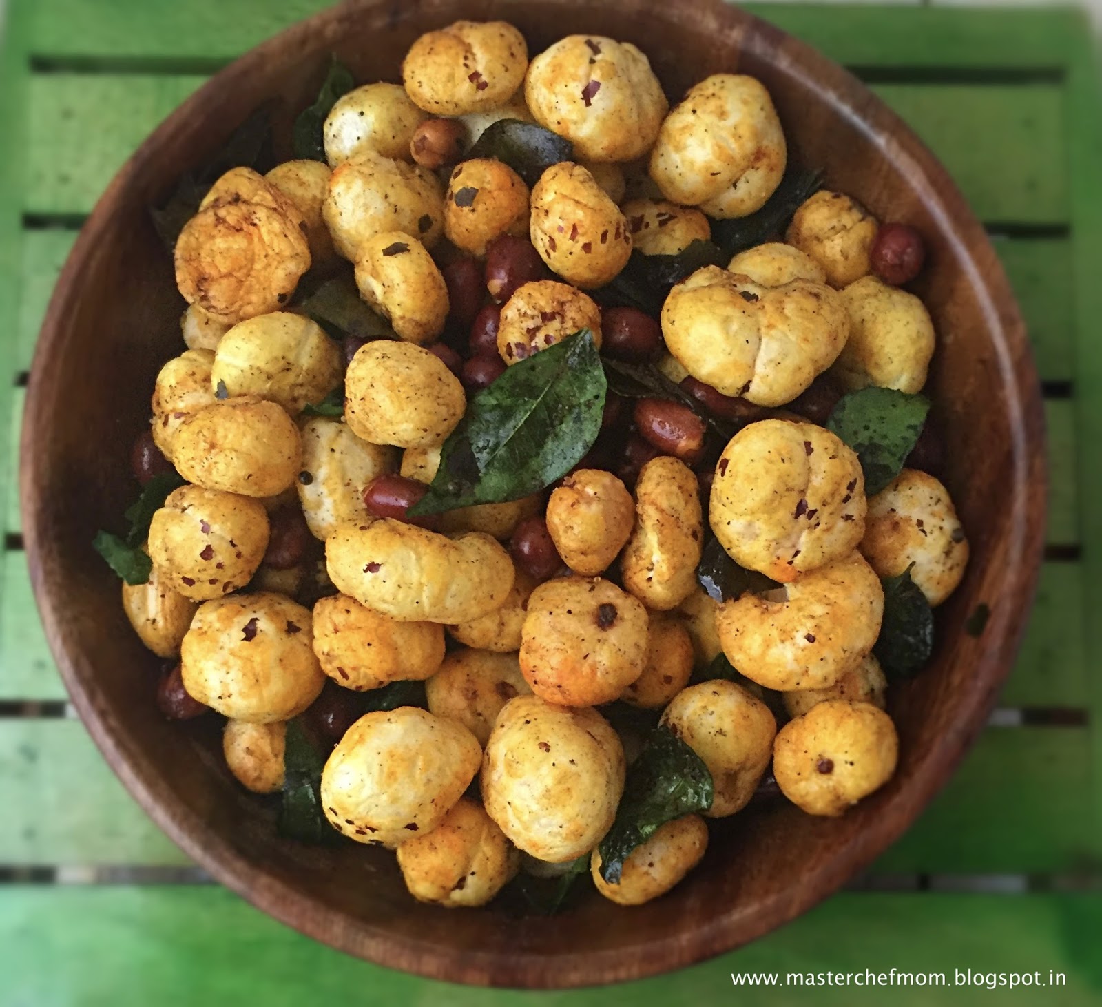 Masterchefmom Masala Makhana Spiced Foxnut South Indian Style Masala Makhana How To Make