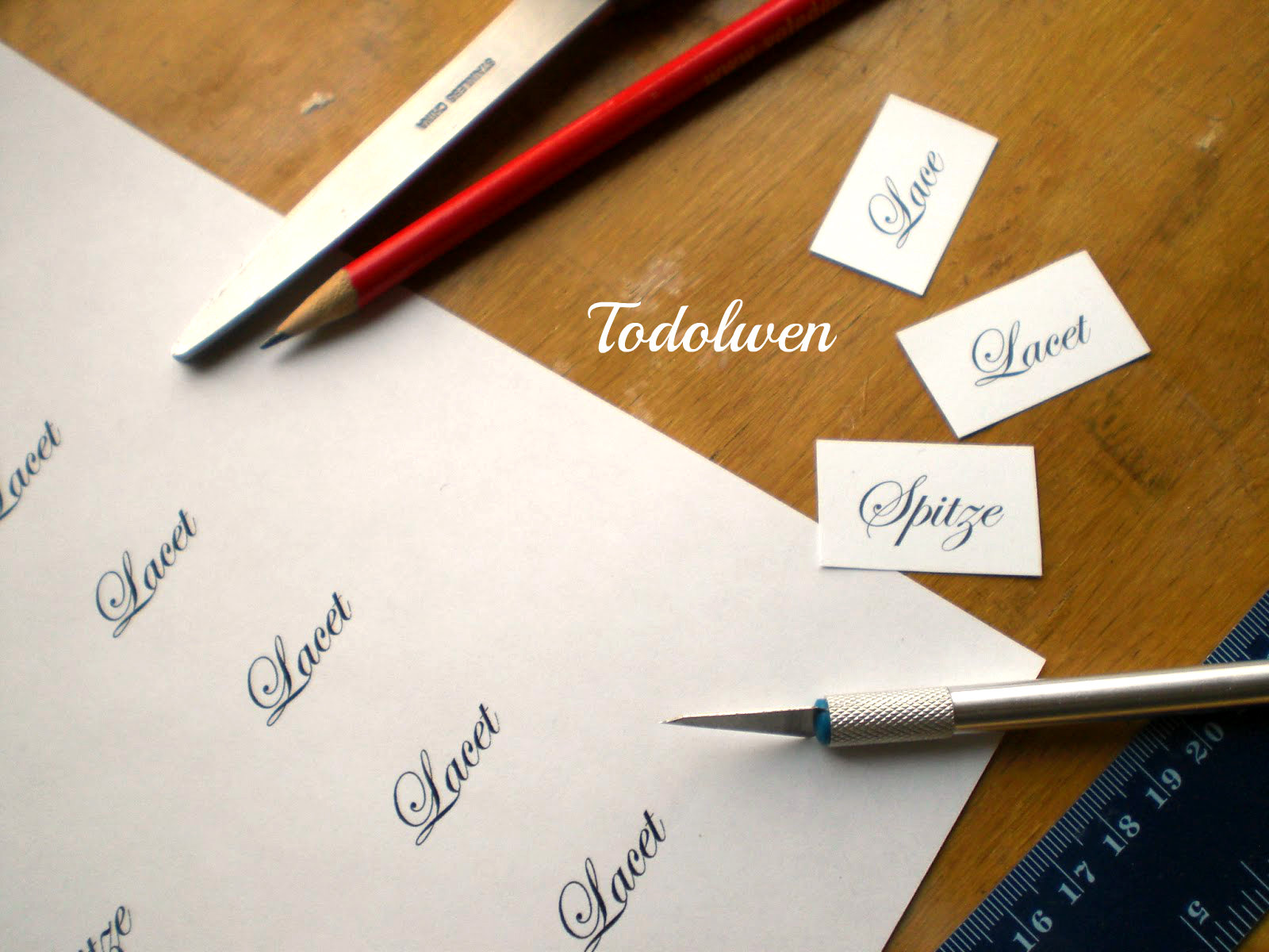 Todolwen: A New Tutorial ~ Lace Cards