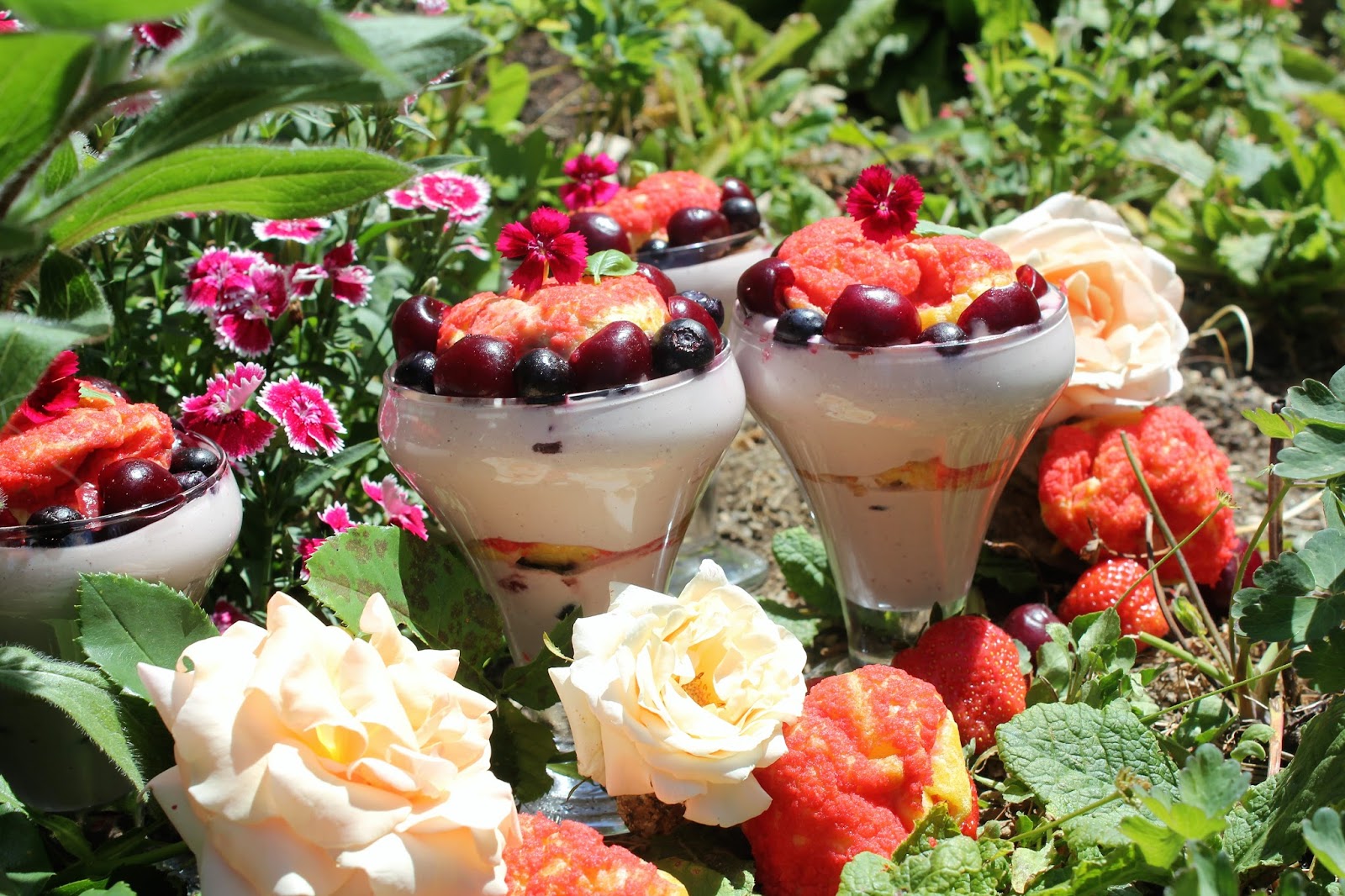 St-Honoré au fruits rouges en verrine