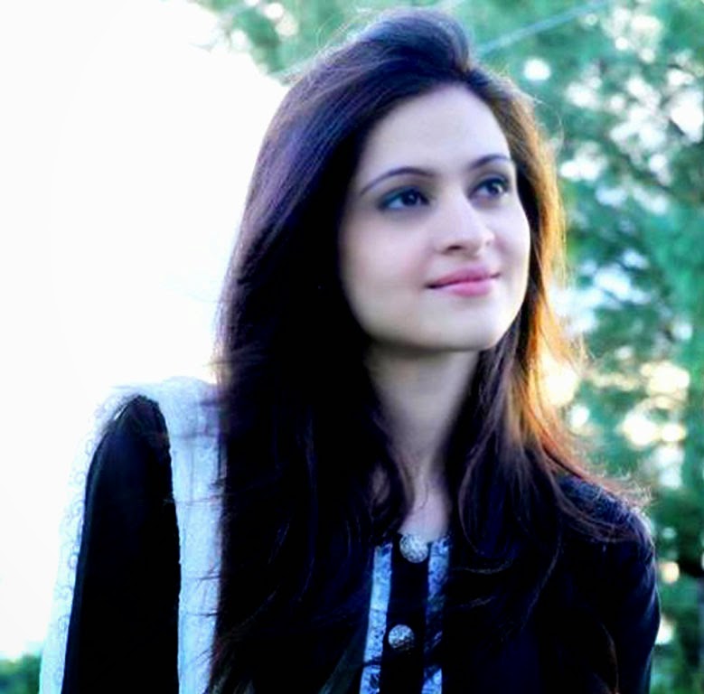 Areej Fatima Wallpapers