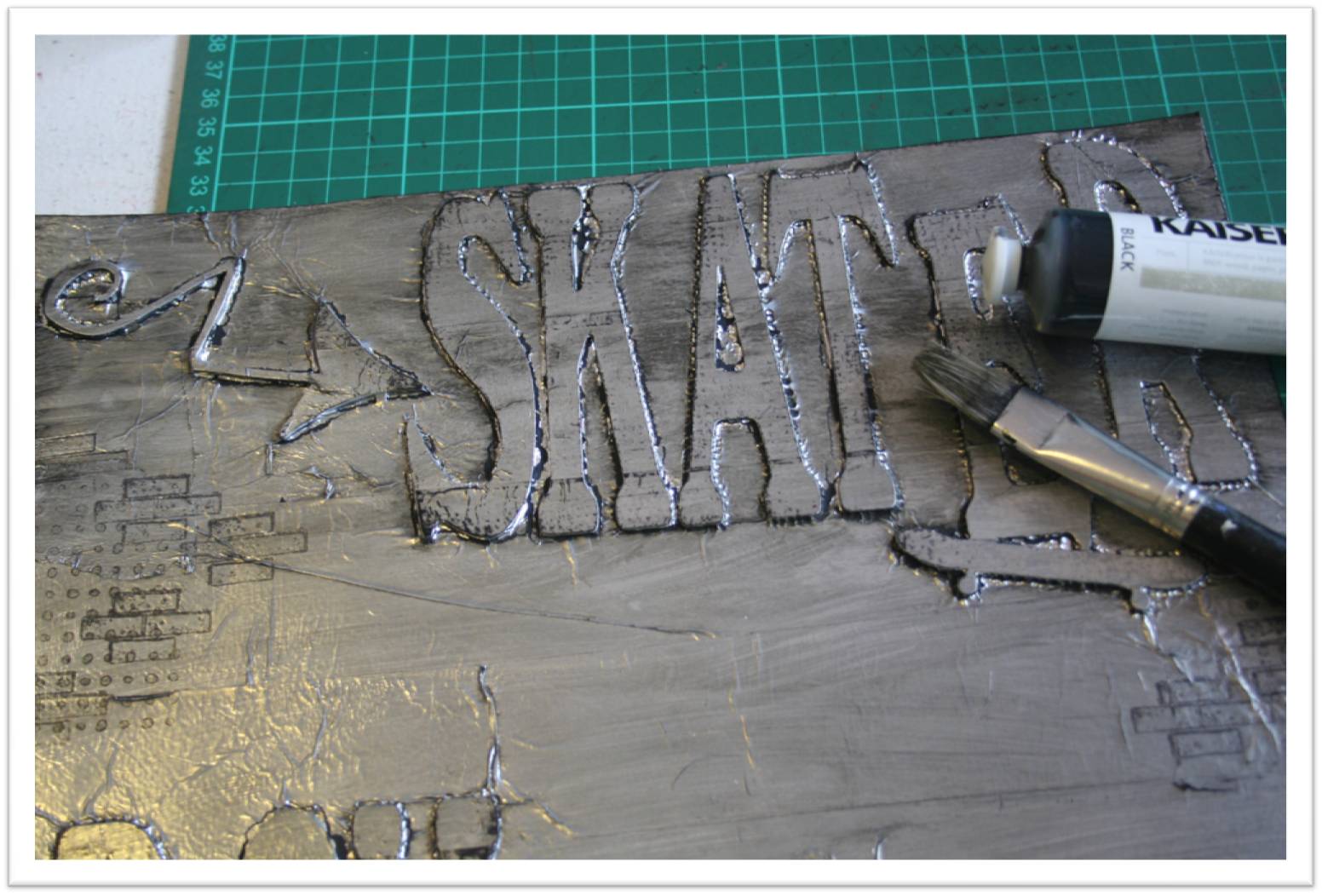 Homespun Scrapbooking: TUTORIAL: USING FOIL TAPE TO CREATE A LAYOUT