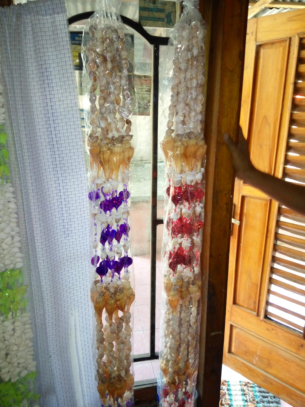 Sea-Collection: jual berbagai jenis tirai kerang