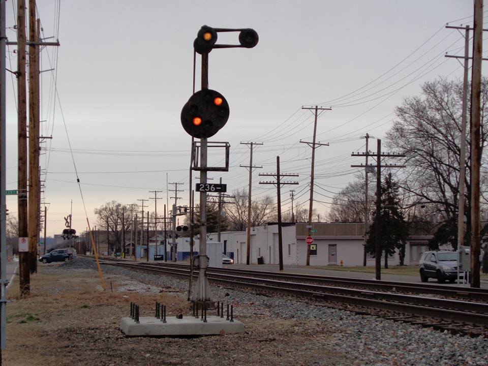 Industrial History: B&O's Colored Positional Lights for Signalling