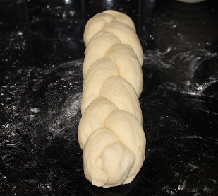 Three Braided Loaf of Bread. | Baking YummiesBakingyummies - Recipes ...