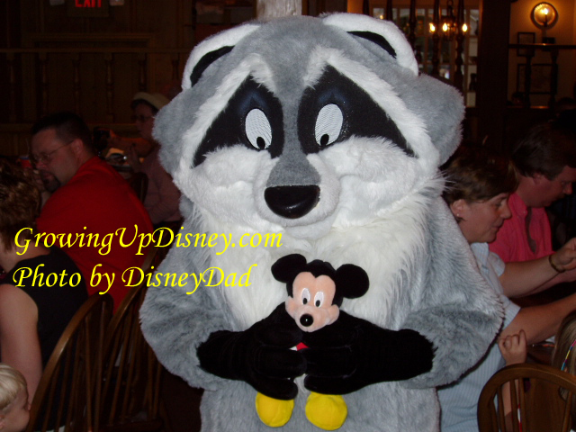 Growing Up Disney: Photo Flashback! Pal Mickey