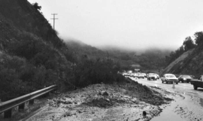 Examples and Causes of Slope Failure - Teknik Sipil - Geoteknik