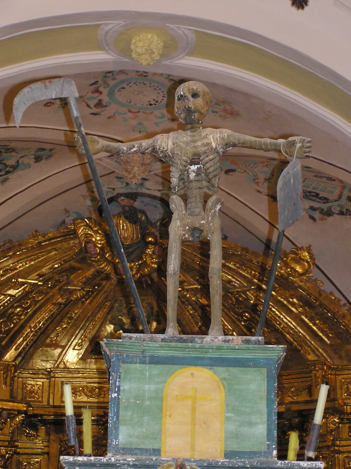 Patrimonio popular: Catafalco de Abraveses de Tera: La cuatro caras.